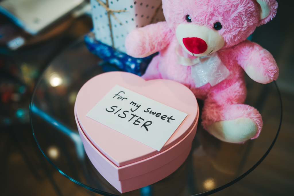 52 Ultimate Gifts for Sister: All the Way From Funny to Fancy Ideas ...